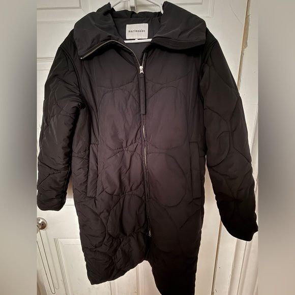 Marimekko | Jackets & Coats | Marimekko Black Puffer Jacket | Poshmark